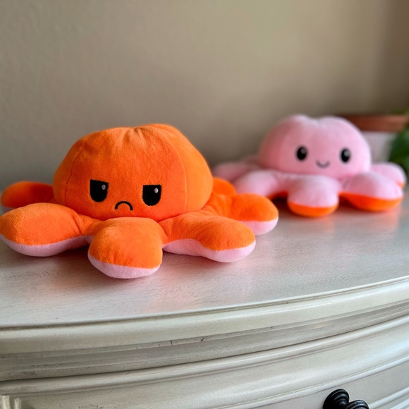 Toys | Bogo Reversible Plush Octopus Large 11 Wide And 6 Tall Yellow ...